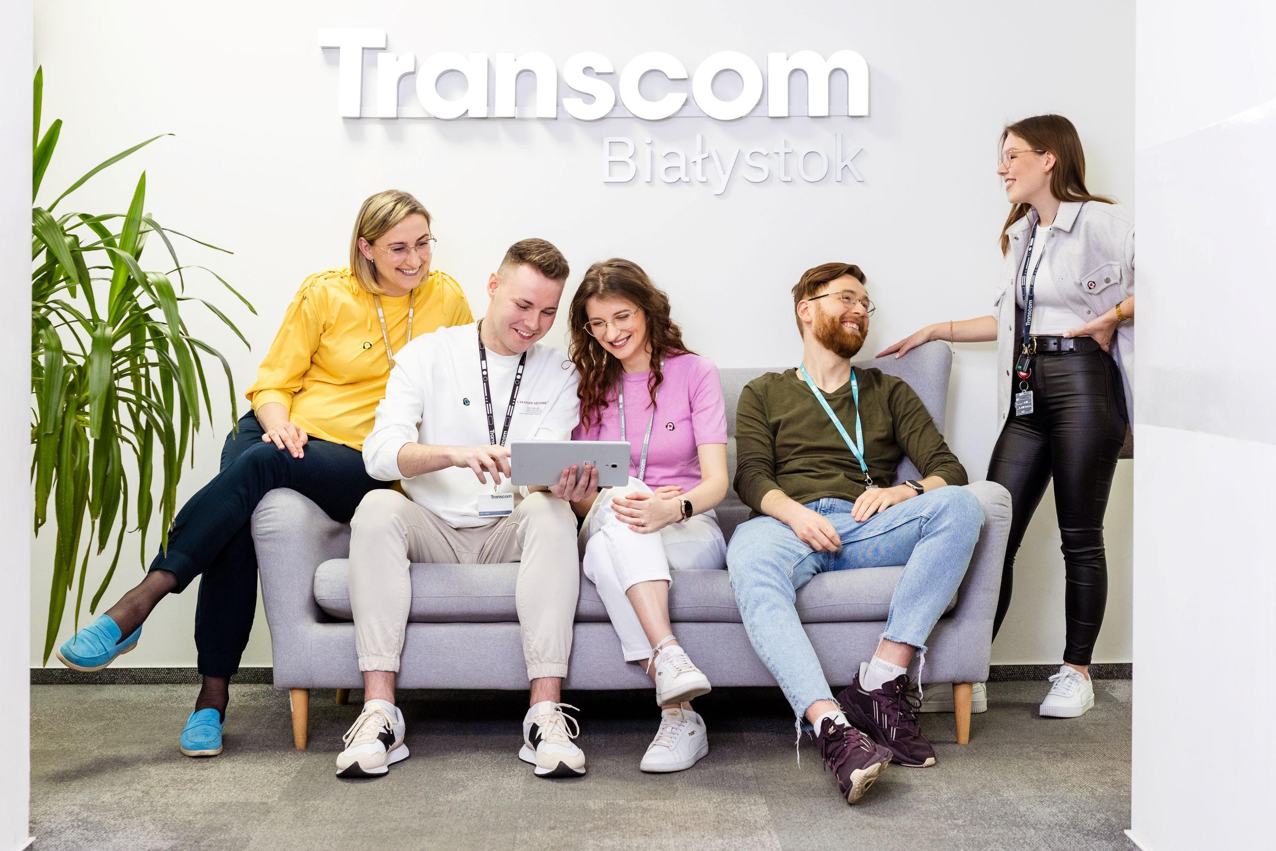 Oferta pracy Hebrew Speaking Email and Chat Support Agent, Transcom ...