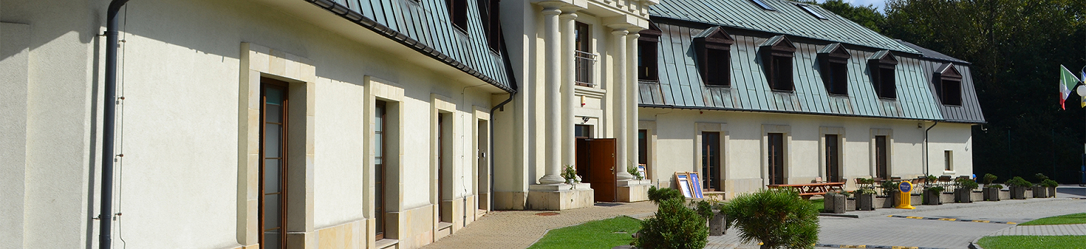 Oferta pracy Part-Time Middle School German Teacher, The International ...